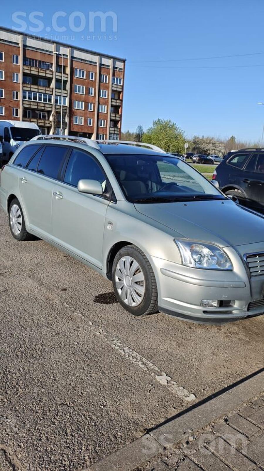Dzeltens Toyota Avensis 2004 Rēzekne, ar dzinēja tilpumu 2.00 L un nobraukumu 330 tūkst. km par 1000 €, foto 1 vietnē AUTOMOTO.COM.LV