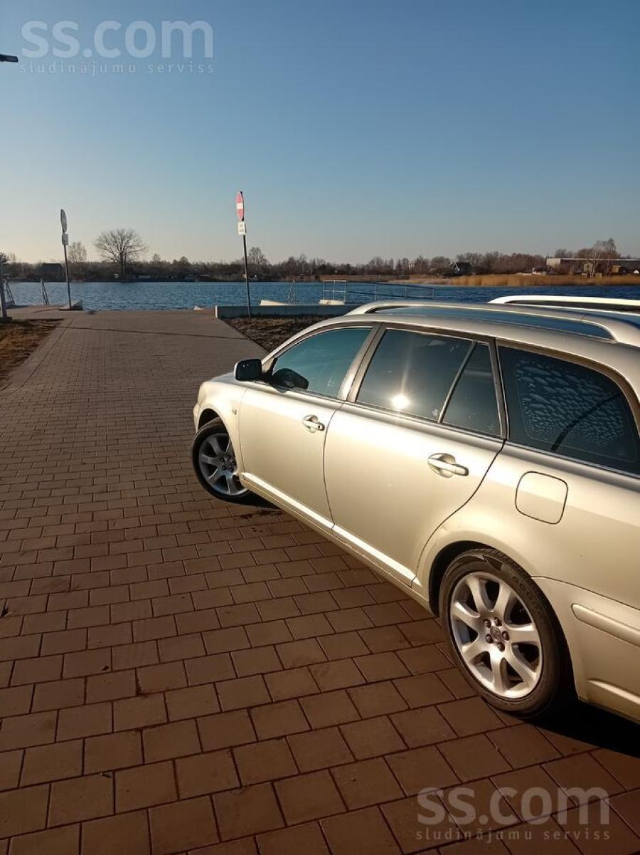 Dzeltens Toyota Avensis 2005 Rīga, ar dzinēja tilpumu 2.00 L un nobraukumu 365 tūkst. km par 1680 €, foto 7 vietnē AUTOMOTO.COM.LV