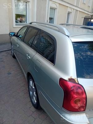 Dzeltens Toyota Avensis 2005 Rīga, ar dzinēja tilpumu 2.00 L un nobraukumu 365 tūkst. km par 1680 €, foto 10 vietnē AUTOMOTO.COM.LV
