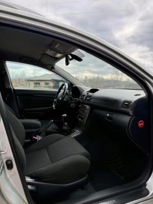 Dzeltens Toyota Avensis 2005 Rīga, ar dzinēja tilpumu 2.00 L un nobraukumu 305 tūkst. km par 1800 €, foto 9 vietnē AUTOMOTO.COM.LV
