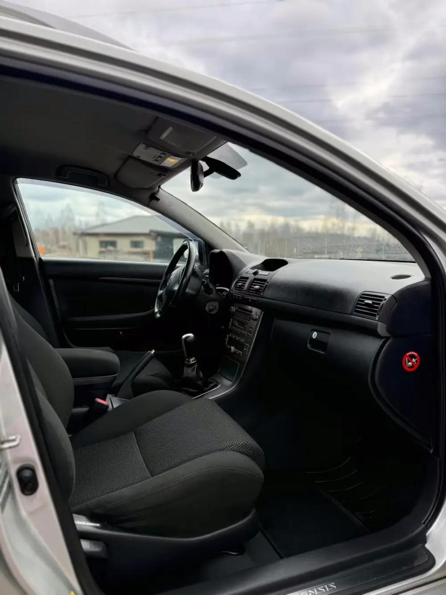 Dzeltens Toyota Avensis 2005 Rīga, ar dzinēja tilpumu 2.00 L un nobraukumu 305 tūkst. km par 1800 €, foto 9 vietnē AUTOMOTO.COM.LV