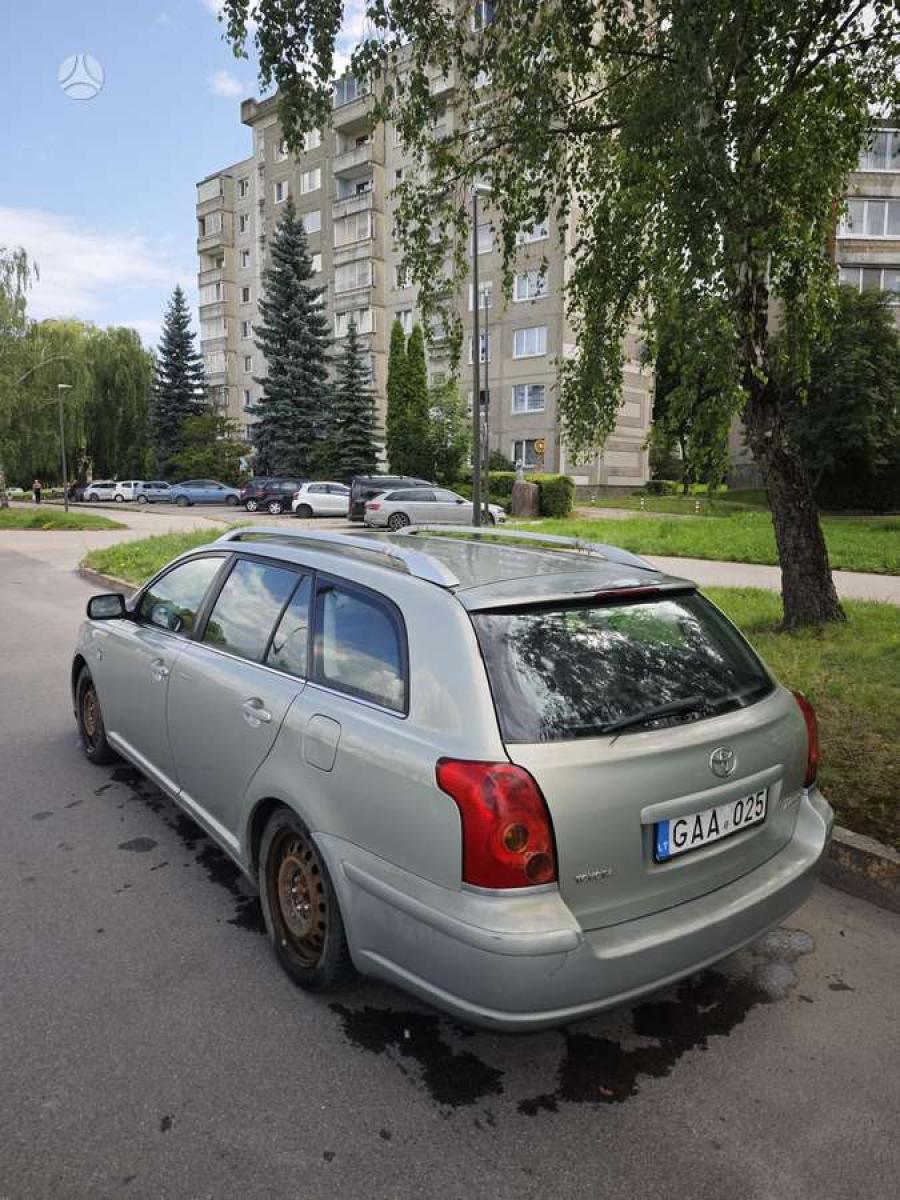 Желтый Тойота Авенсис 2005 в Каунас, объемом двигателя 2.00 л и пробегом 523 тыс. км за 450 €, фото 4 на AUTOMOTO.COM.LV