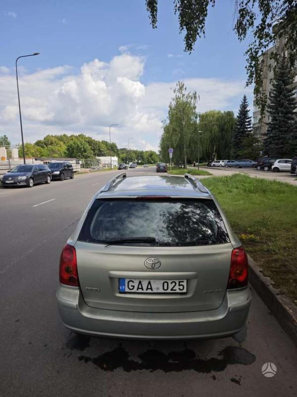 Dzeltens Toyota Avensis 2005 Kauņa, ar dzinēja tilpumu 2.00 L un nobraukumu 523 tūkst. km par 450 €, foto 6 vietnē AUTOMOTO.COM.LV