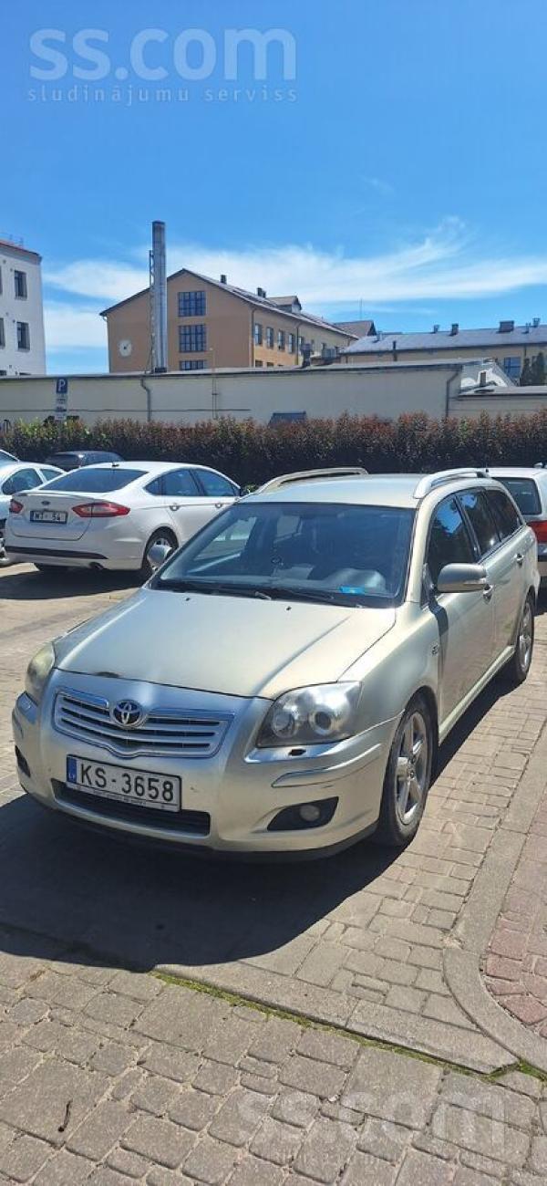 Желтый Тойота Авенсис 2006 в Елгава, объемом двигателя 2.20 л и пробегом 320 тыс. км за 1300 €, фото 5 на AUTOMOTO.COM.LV