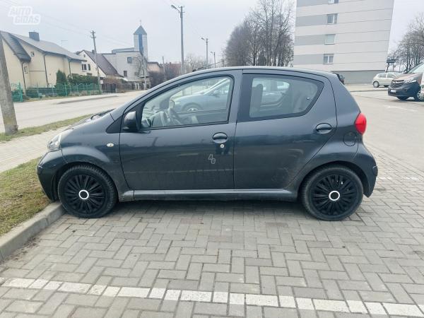 Melns Toyota Aygo 2006 Klaipėda, ar dzinēja tilpumu 1.00 L un nobraukumu 211 tūkst. km par 1450 €, foto 8 vietnē AUTOMOTO.COM.LV