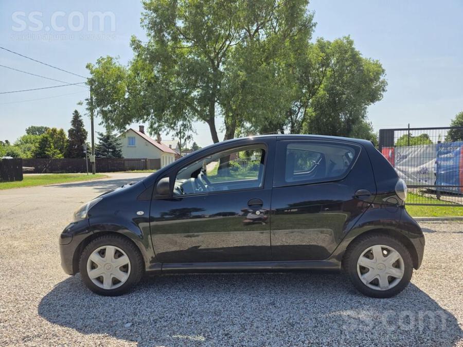 Melns Toyota Aygo 2009 Ventspils, ar dzinēja tilpumu 1.00 L un nobraukumu 278 tūkst. km par 990 €, foto 5 vietnē AUTOMOTO.COM.LV