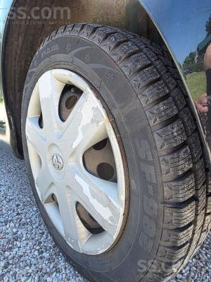 Melns Toyota Aygo 2009 Ventspils, ar dzinēja tilpumu 1.00 L un nobraukumu 278 tūkst. km par 990 €, foto 10 vietnē AUTOMOTO.COM.LV