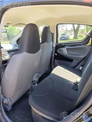 Melns Toyota Aygo 2009 Ventspils, ar dzinēja tilpumu 1.00 L un nobraukumu 278 tūkst. km par 990 €, foto 14 vietnē AUTOMOTO.COM.LV