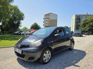 Melns Toyota Aygo 2009 Ventspils, ar dzinēja tilpumu 1.00 L un nobraukumu 278 tūkst. km par 990 €, foto 4 vietnē AUTOMOTO.COM.LV