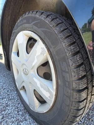 Melns Toyota Aygo 2009 Ventspils, ar dzinēja tilpumu 1.00 L un nobraukumu 278 tūkst. km par 990 €, foto 10 vietnē AUTOMOTO.COM.LV