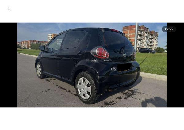 Black Toyota Aygo 2009 in Klaipeda, with an engine capacity of 0.00 L and mileage of 394 thousand km for 750 €, photo 2 on AUTOMOTO.COM.LV