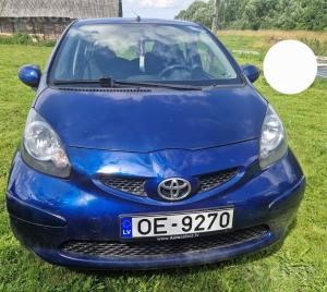 Zils Toyota Aygo 2007 Jēkabpils, ar dzinēja tilpumu 1.00 L un nobraukumu 248 tūkst. km par 1550 €, foto 3 vietnē AUTOMOTO.COM.LV
