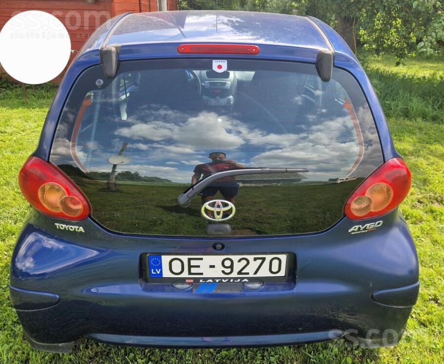Zils Toyota Aygo 2007 Jēkabpils, ar dzinēja tilpumu 1.00 L un nobraukumu 248 tūkst. km par 1550 €, foto 5 vietnē AUTOMOTO.COM.LV