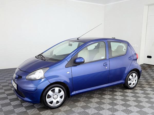 Blue Toyota Aygo 2008 in Tallinn, with an engine capacity of 1.00 L and mileage of 149 thousand km for 1699 €, photo 2 on AUTOMOTO.COM.LV