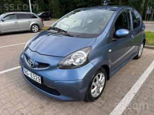 Blue Toyota Aygo 2008 in Riga, with an engine capacity of 1.00 L and mileage of 100 thousand km for 3500 €, photo  on AUTOMOTO.COM.LV