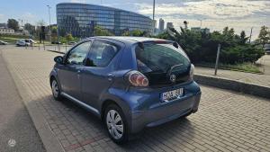 Blue Toyota Aygo 2009 in Vilnius, with an engine capacity of 1.00 L and mileage of 238 thousand km for 1450 €, photo 4 on AUTOMOTO.COM.LV