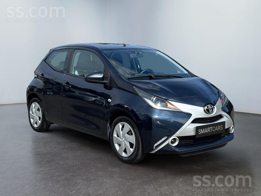Blue Toyota Aygo 2015 in Riga, with an engine capacity of 1.00 L and mileage of 105 thousand km for 5620 €, photo 8 on AUTOMOTO.COM.LV