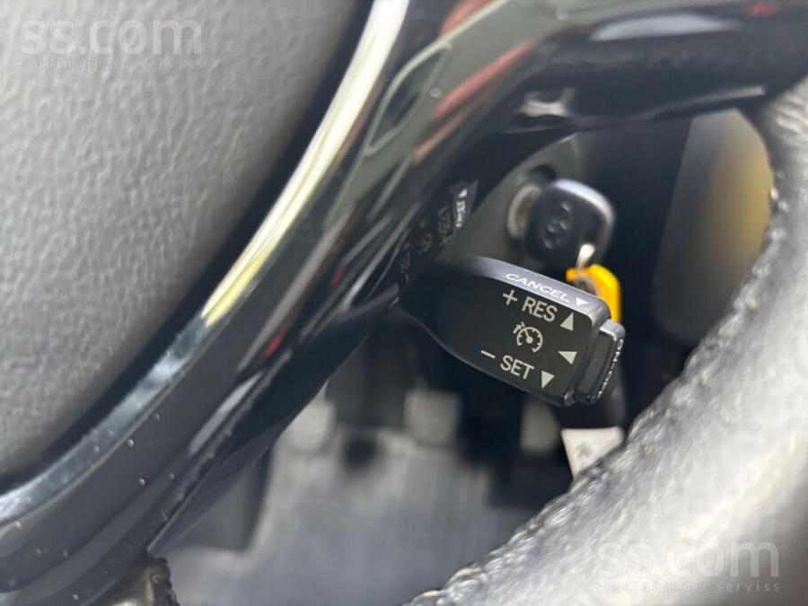 Blue Toyota Aygo 2015 in Riga, with an engine capacity of 1.00 L and mileage of 105 thousand km for 5620 €, photo 17 on AUTOMOTO.COM.LV