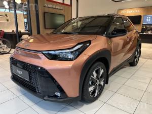Brūns Toyota Aygo 2026 Ventspils, ar dzinēja tilpumu 1.50 L un nobraukumu 0 tūkst. km par 22735 €, foto  vietnē AUTOMOTO.COM.LV