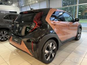 Brūns Toyota Aygo 2026 Ventspils, ar dzinēja tilpumu 1.50 L un nobraukumu 0 tūkst. km par 22735 €, foto 3 vietnē AUTOMOTO.COM.LV