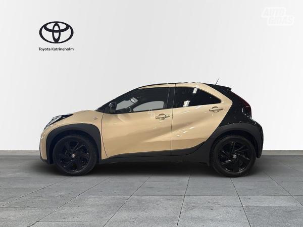 Brūns Toyota Aygo 2023 Kauņa, ar dzinēja tilpumu 0.00 L un nobraukumu 10 tūkst. km par 22159 €, foto 4 vietnē AUTOMOTO.COM.LV