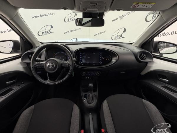 Toyota Aygo 2022 in Vilnius, with an engine capacity of 1.00 L and mileage of 23 thousand km for 14300 €, photo 3 on AUTOMOTO.COM.LV