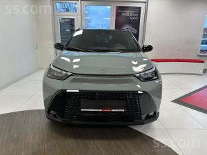 Zaļš Toyota Aygo 2026 Jēkabpils, ar dzinēja tilpumu 1.50 L un nobraukumu 10 tūkst. km par 22990 €, foto 2 vietnē AUTOMOTO.COM.LV