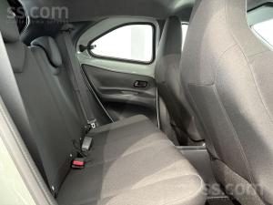 Green Toyota Aygo 2026 in Ventspils, with an engine capacity of 1.50 L and mileage of 0 thousand km for 21900 €, photo 9 on AUTOMOTO.COM.LV