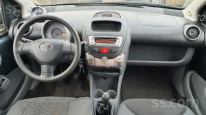 Pelēks Toyota Aygo 2006 Rīga, ar dzinēja tilpumu 1.00 L un nobraukumu 248 tūkst. km par 450 €, foto 9 vietnē AUTOMOTO.COM.LV