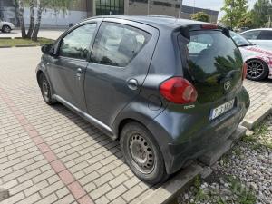 Grey Toyota Aygo 2006 in Riga, with an engine capacity of 1.00 L and mileage of 0 thousand km for 490 €, photo  on AUTOMOTO.COM.LV