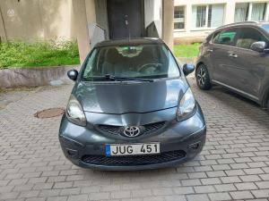 Grey Toyota Aygo 2006 in Vilnius, with an engine capacity of 1.00 L and mileage of 199 thousand km for 1400 €, photo  on AUTOMOTO.COM.LV