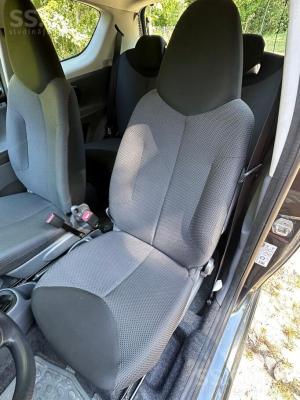 Grey Toyota Aygo 2006 in Riga, with an engine capacity of 1.00 L and mileage of 49 thousand km for 3250 €, photo 16 on AUTOMOTO.COM.LV