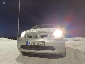 Pelēks Toyota Aygo 2007 Kauņa, ar dzinēja tilpumu 1.00 L un nobraukumu 170 tūkst. km par 1900 €, foto 8 vietnē AUTOMOTO.COM.LV