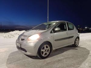 Pelēks Toyota Aygo 2007 Kauņa, ar dzinēja tilpumu 1.00 L un nobraukumu 170 tūkst. km par 1900 €, foto 9 vietnē AUTOMOTO.COM.LV