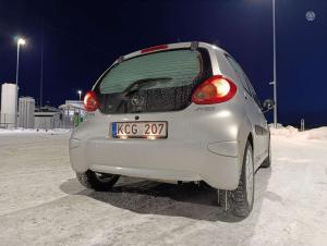 Pelēks Toyota Aygo 2007 Kauņa, ar dzinēja tilpumu 1.00 L un nobraukumu 170 tūkst. km par 1900 €, foto 13 vietnē AUTOMOTO.COM.LV