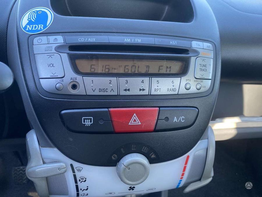 Grey Toyota Aygo 2007 in Marijampole, with an engine capacity of 1.00 L and mileage of 127 thousand km for 990 €, photo 12 on AUTOMOTO.COM.LV