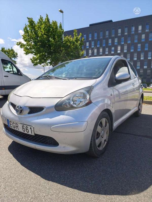 Pelēks Toyota Aygo 2008 Kauņa, ar dzinēja tilpumu 1.00 L un nobraukumu 230 tūkst. km par 1100 €, foto 5 vietnē AUTOMOTO.COM.LV