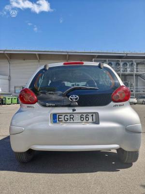 Pelēks Toyota Aygo 2008 Kauņa, ar dzinēja tilpumu 1.00 L un nobraukumu 230 tūkst. km par 1100 €, foto 7 vietnē AUTOMOTO.COM.LV