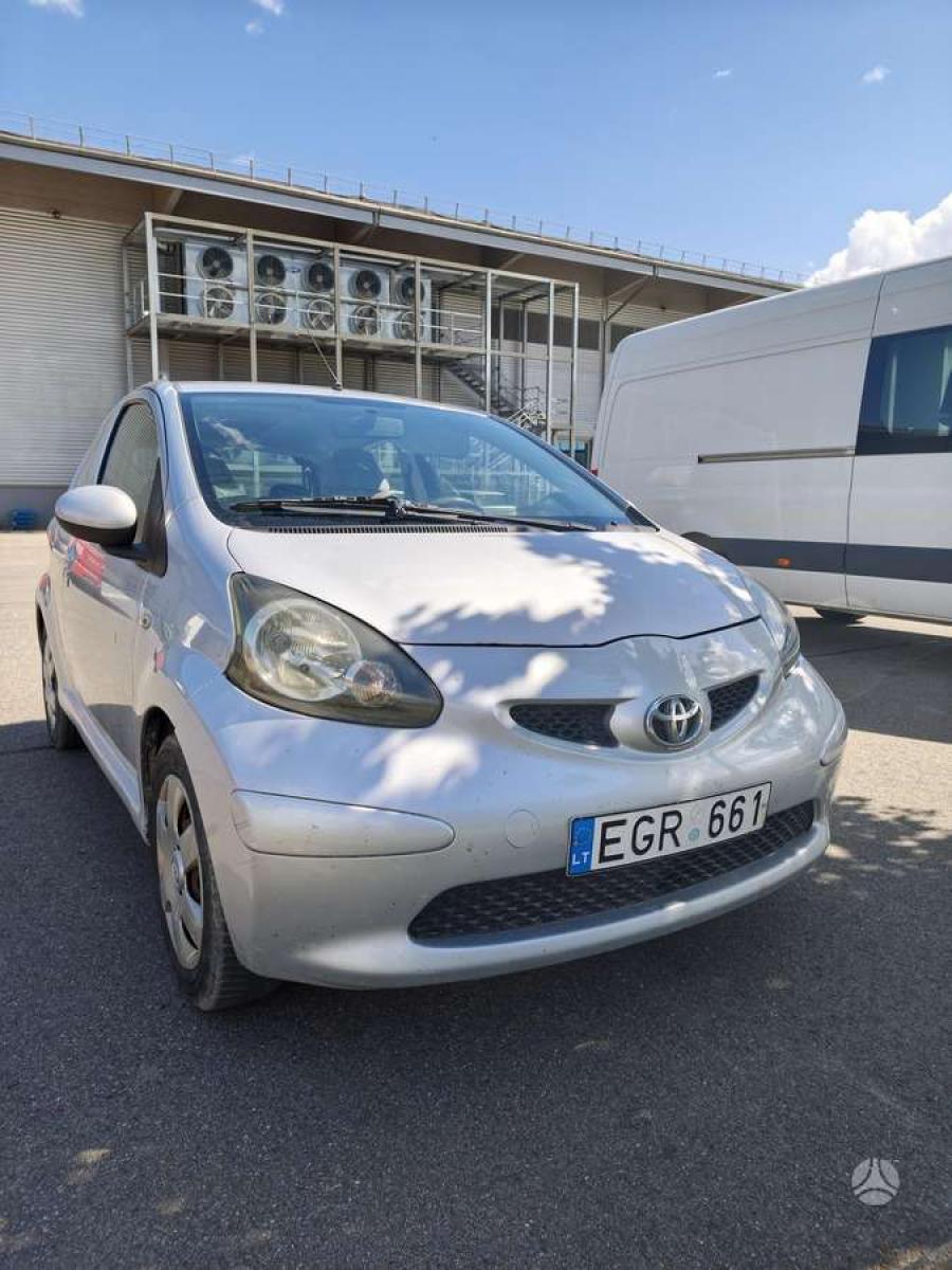 Pelēks Toyota Aygo 2008 Kauņa, ar dzinēja tilpumu 1.00 L un nobraukumu 230 tūkst. km par 1100 €, foto 9 vietnē AUTOMOTO.COM.LV