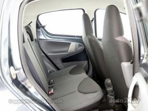 Grey Toyota Aygo 2008 in Tallinn, with an engine capacity of 1.00 L and mileage of 203 thousand km for 1199 €, photo 8 on AUTOMOTO.COM.LV