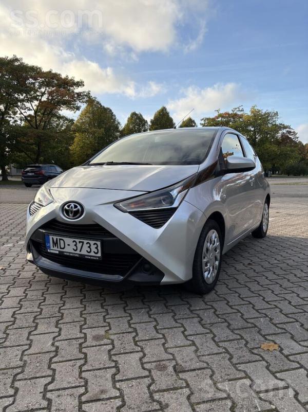 Тойота Айго 2019 в Вентспилс на AUTOMOTO.COM.LV Серый Тойота Айго 2019 в Вентспилс, объемом двигателя 1.00 л и пробегом 52 тыс. км за 9190 €, фото 1 на AUTOMOTO.COM.LV
