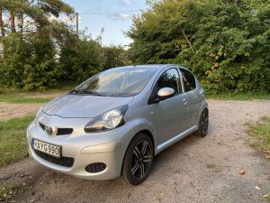 Grey Toyota Aygo 2009 in Vilnius, with an engine capacity of 1.00 L and mileage of 171 thousand km for 2200 €, photo  on AUTOMOTO.COM.LV