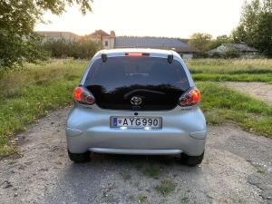 Grey Toyota Aygo 2009 in Vilnius, with an engine capacity of 1.00 L and mileage of 171 thousand km for 2200 €, photo 8 on AUTOMOTO.COM.LV