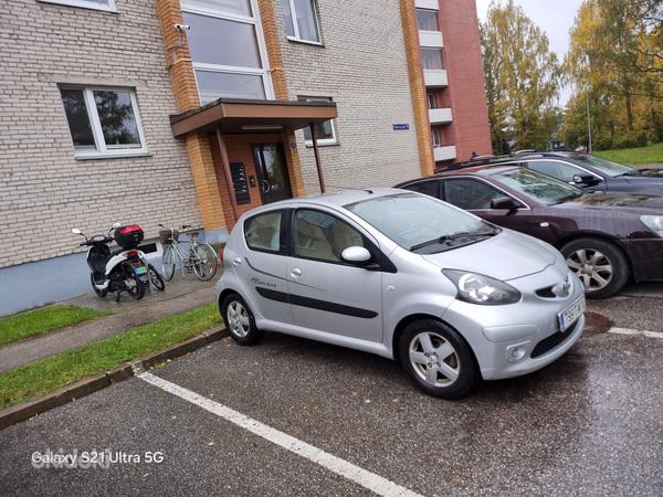 Toyota Aygo 2006 in Tartu, with an engine capacity of 1.40 L and mileage of 257 thousand km for 2500 €, photo 3 on AUTOMOTO.COM.LV