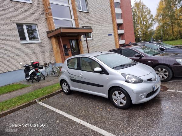 Toyota Aygo 2006 in Tartu, with an engine capacity of 1.40 L and mileage of 257 thousand km for 2500 €, photo 9 on AUTOMOTO.COM.LV