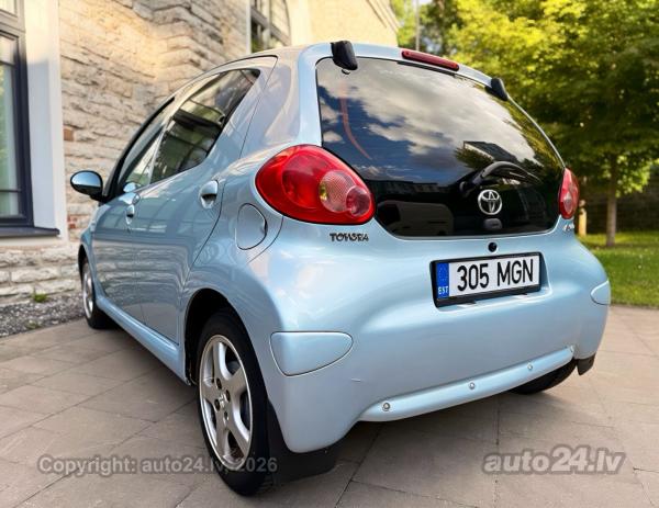 Toyota Aygo 2006 Tallina, ar dzinēja tilpumu 1.00 L un nobraukumu 129 tūkst. km par 1699 €, foto 4 vietnē AUTOMOTO.COM.LV