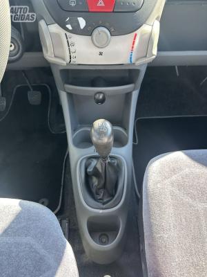 Toyota Aygo 2006 Pabradė, ar dzinēja tilpumu 1.00 L un nobraukumu 172 tūkst. km par 1850 €, foto 10 vietnē AUTOMOTO.COM.LV