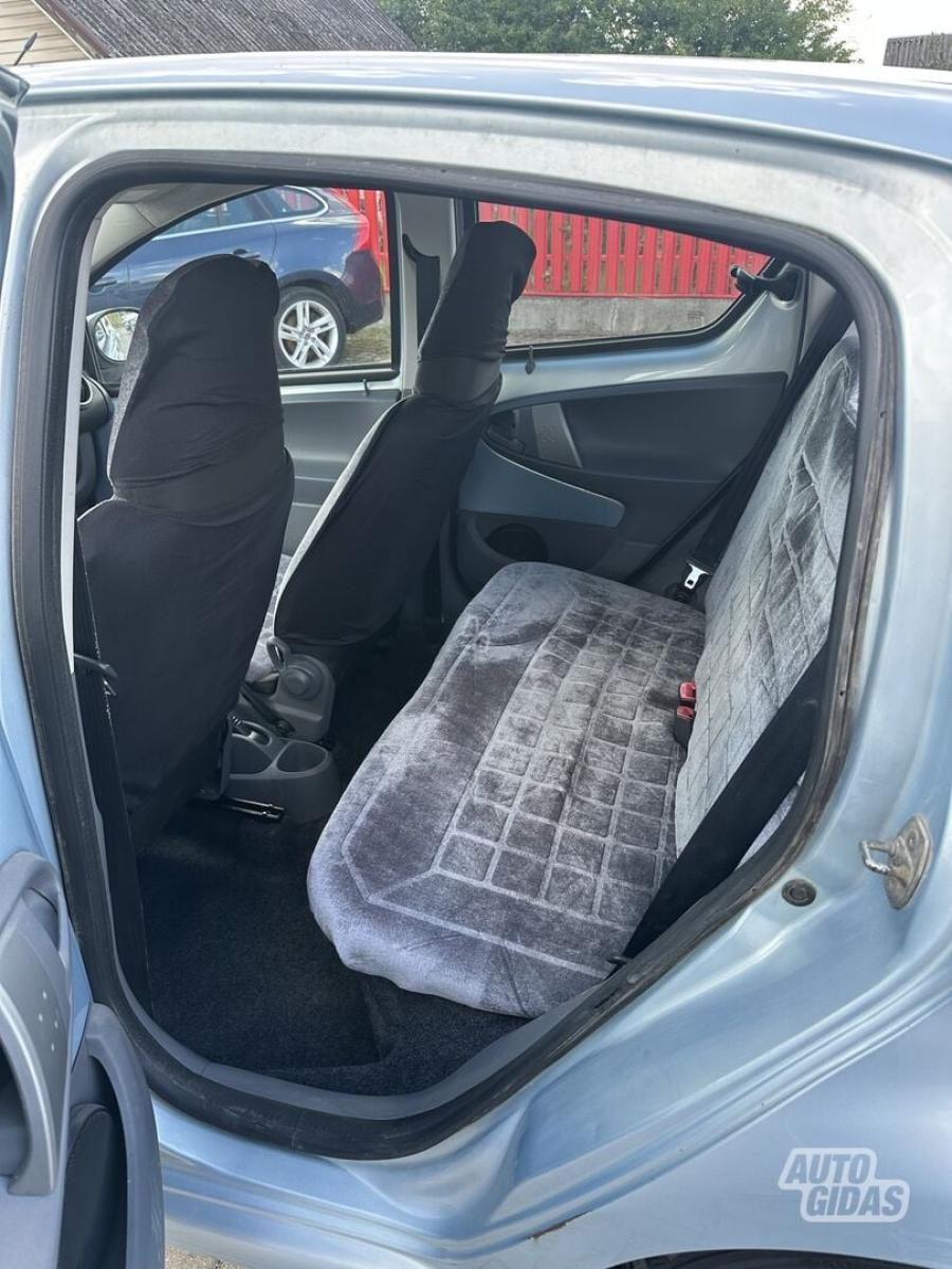 Toyota Aygo 2006 Pabradė, ar dzinēja tilpumu 1.00 L un nobraukumu 172 tūkst. km par 1850 €, foto 12 vietnē AUTOMOTO.COM.LV