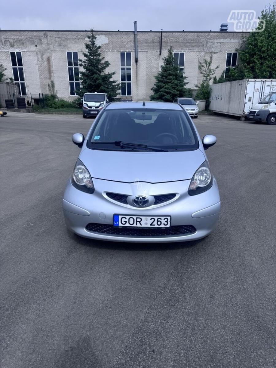 Toyota Aygo 2007 in Klaipeda, with an engine capacity of 1.00 L and mileage of 185 thousand km for 1500 €, photo 3 on AUTOMOTO.COM.LV
