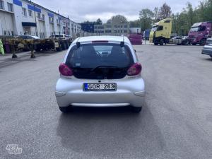 Toyota Aygo 2007 in Klaipeda, with an engine capacity of 1.00 L and mileage of 185 thousand km for 1500 €, photo 7 on AUTOMOTO.COM.LV